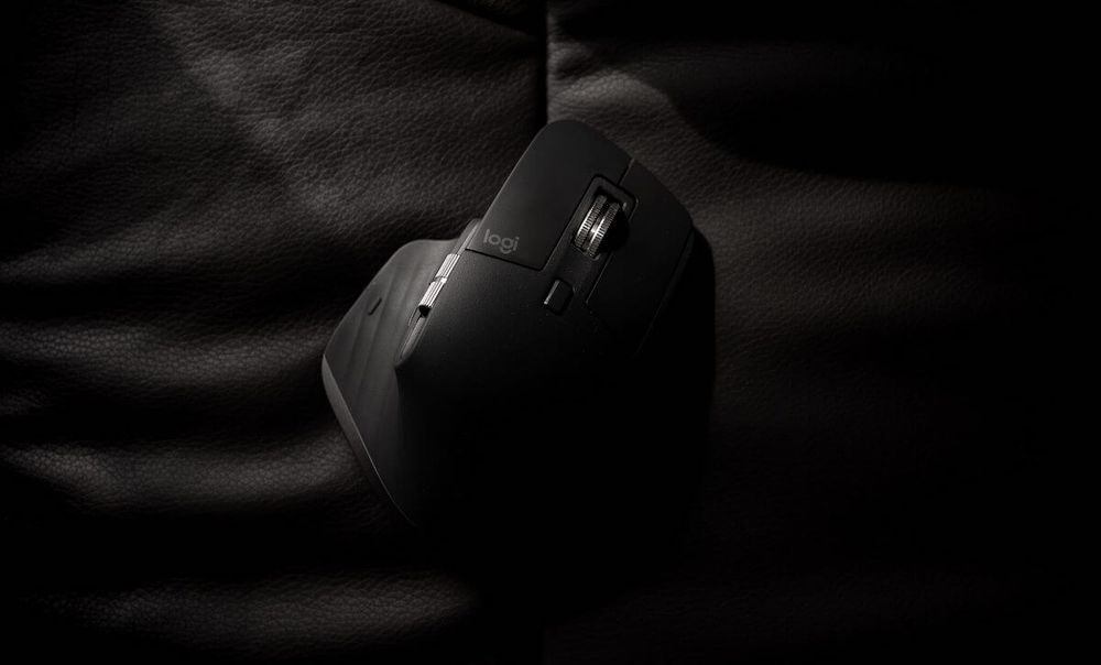 Goodbye Trackpad. Hello MX Master 3.